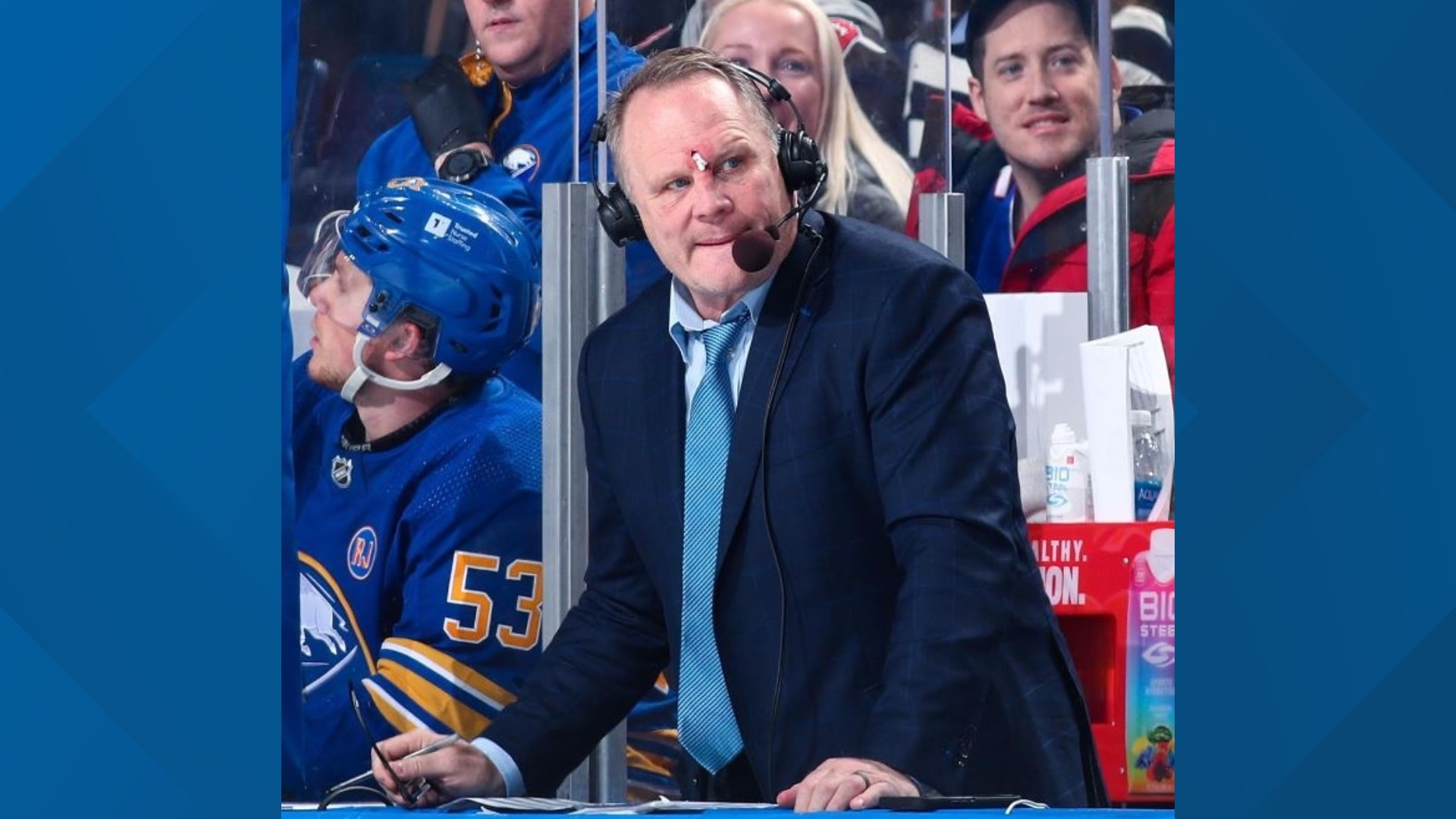 Rob Ray takes a puck to the face | wgrz.com