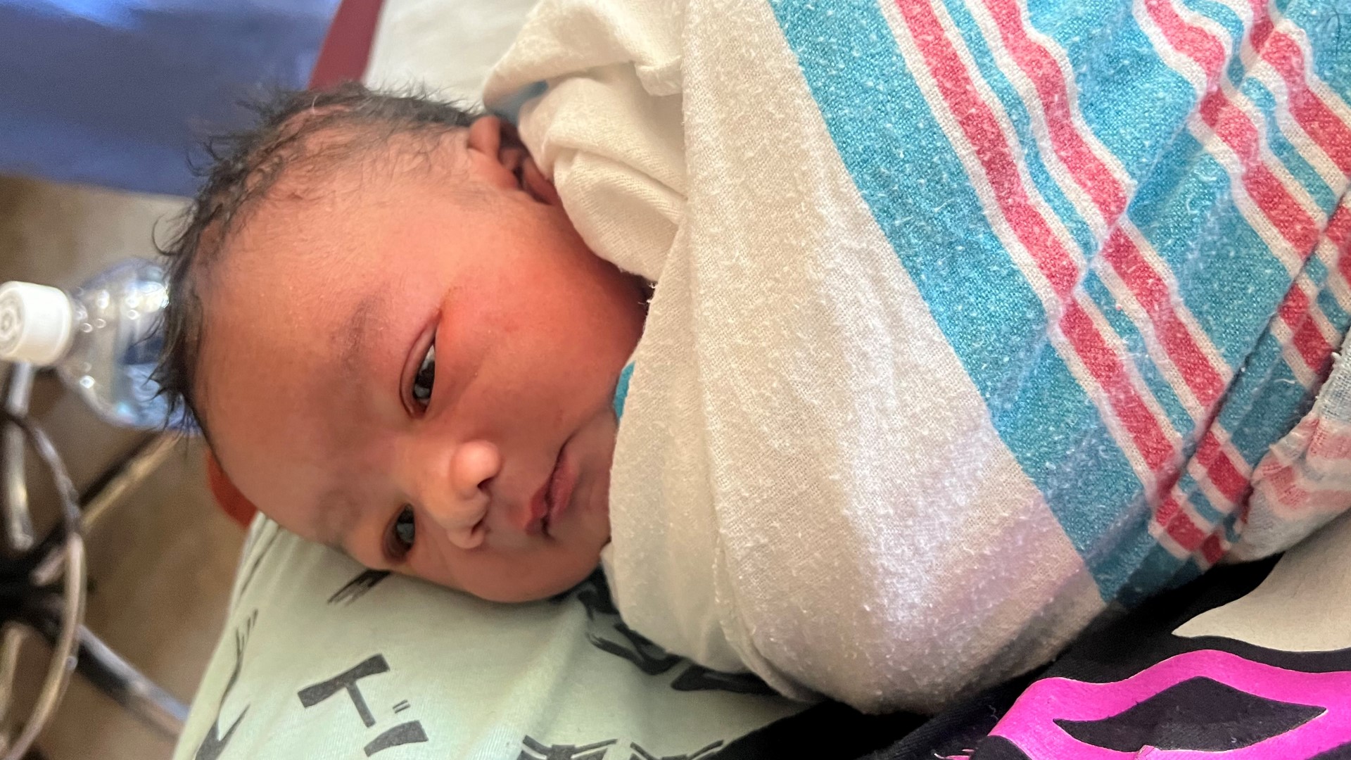 WNY baby born in car | wgrz.com