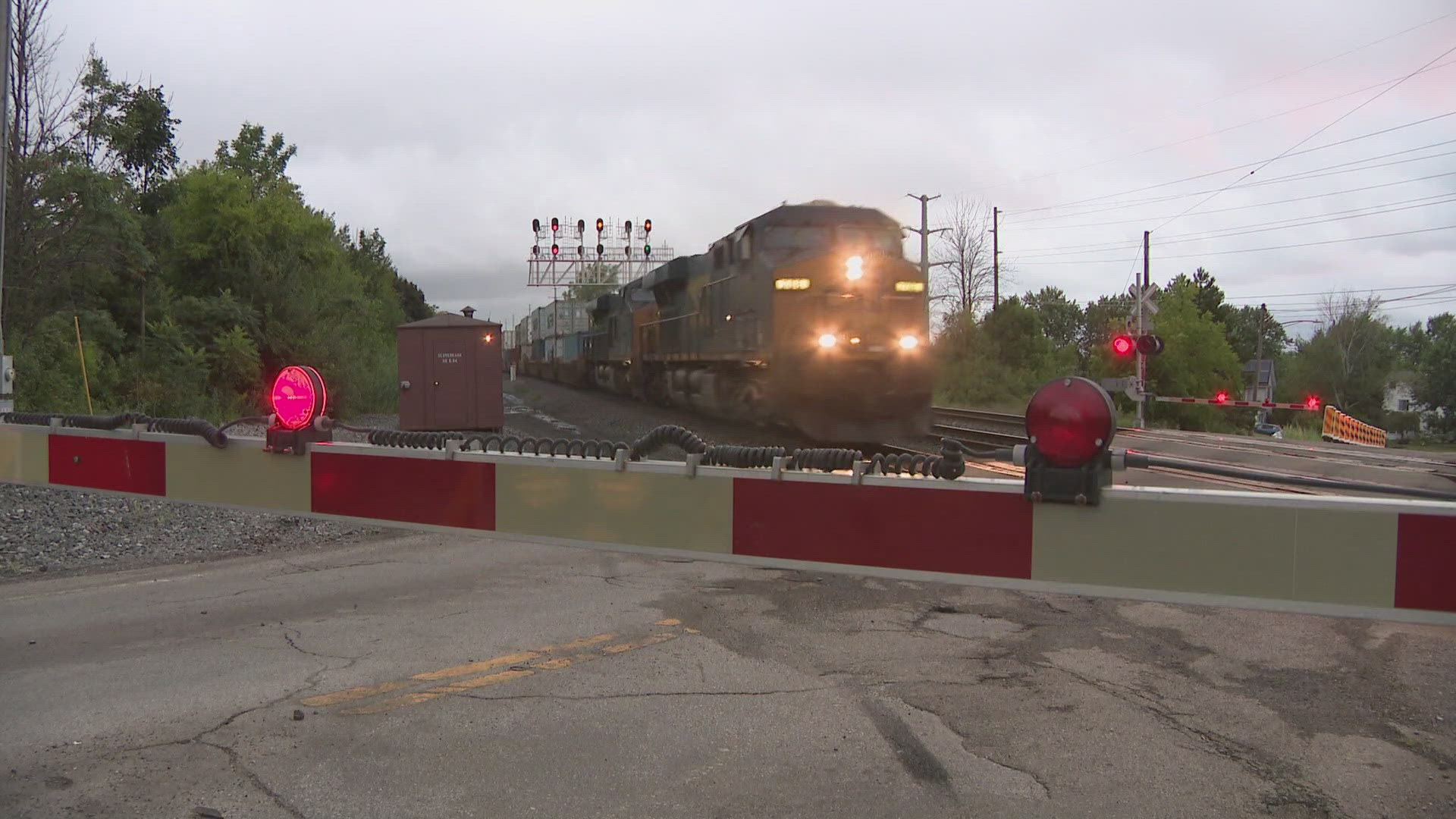 Hamburg man dies after being hit by train near Cloverbank Rd. | wgrz.com