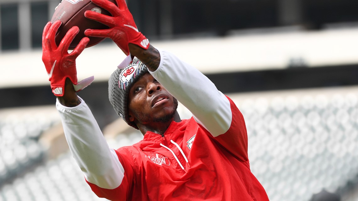 Chiefs activate Josh Gordon ahead of matchup with Bills | wgrz.com