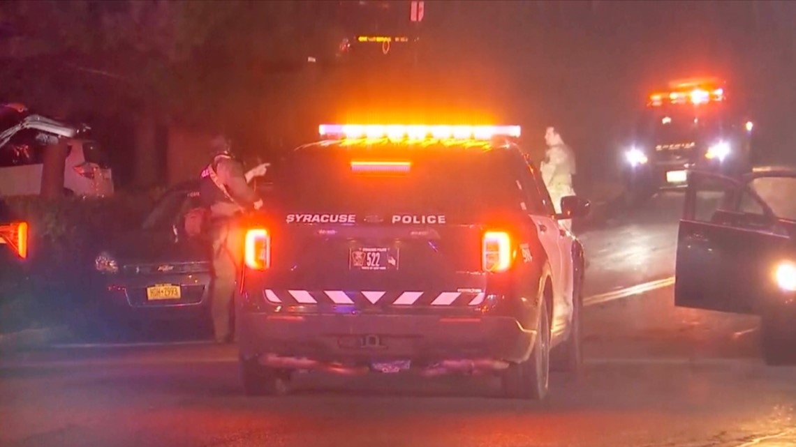 A police officer, sheriff's deputy and suspect killed in a shootout in ...